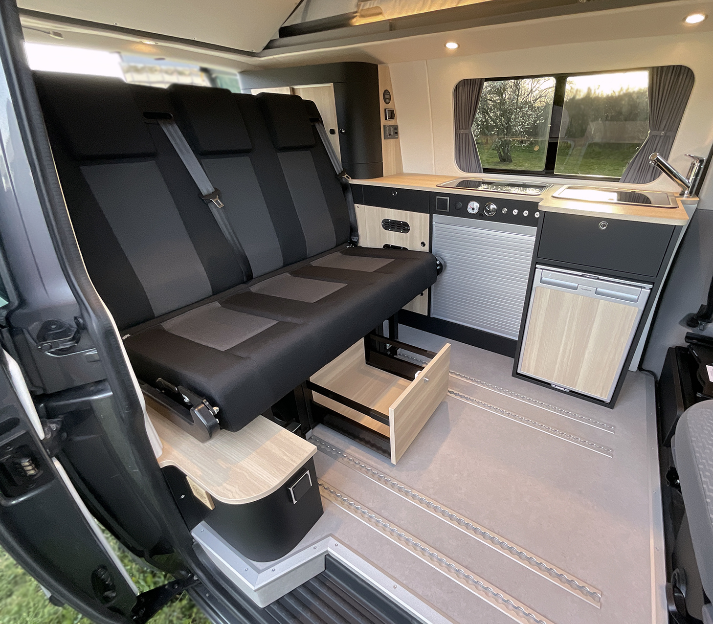 Aménagement sur-mesure Volkswagen T5 court 4motion