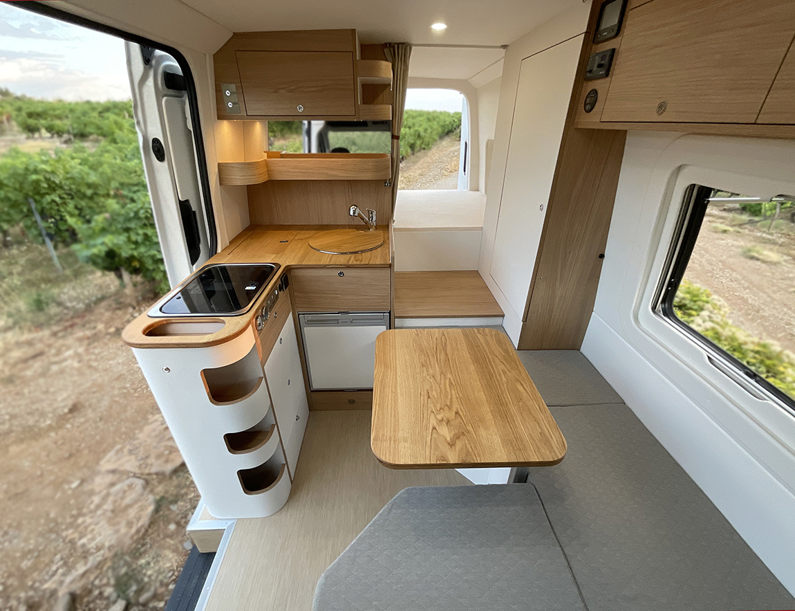 Aménagement sur-mesure Volkswagen Crafter 4motion L3H3 - A Contre Van