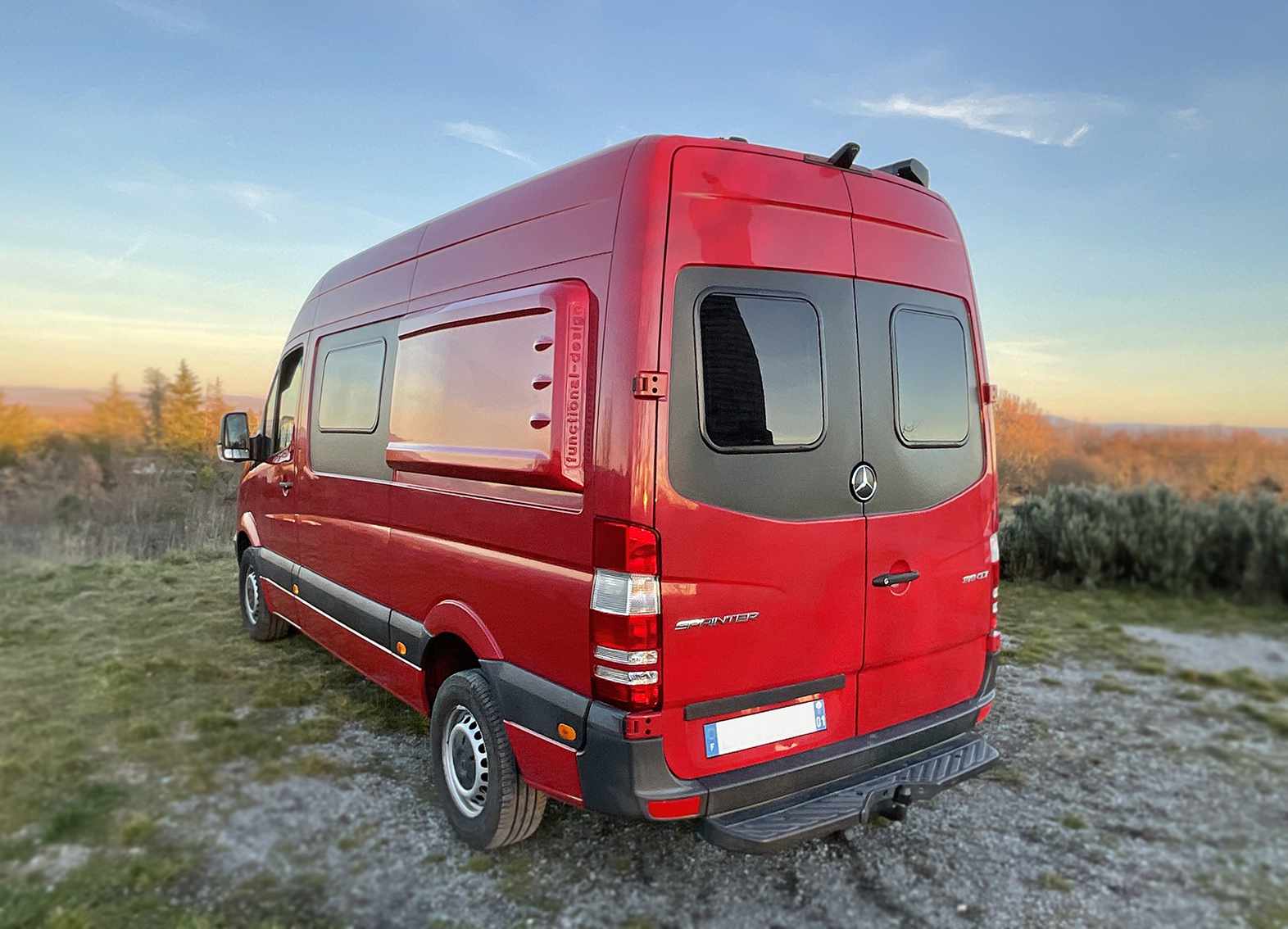 Aménagement fourgon Tulipe Mercedes Sprinter 319 L2H2 - A Contre Van